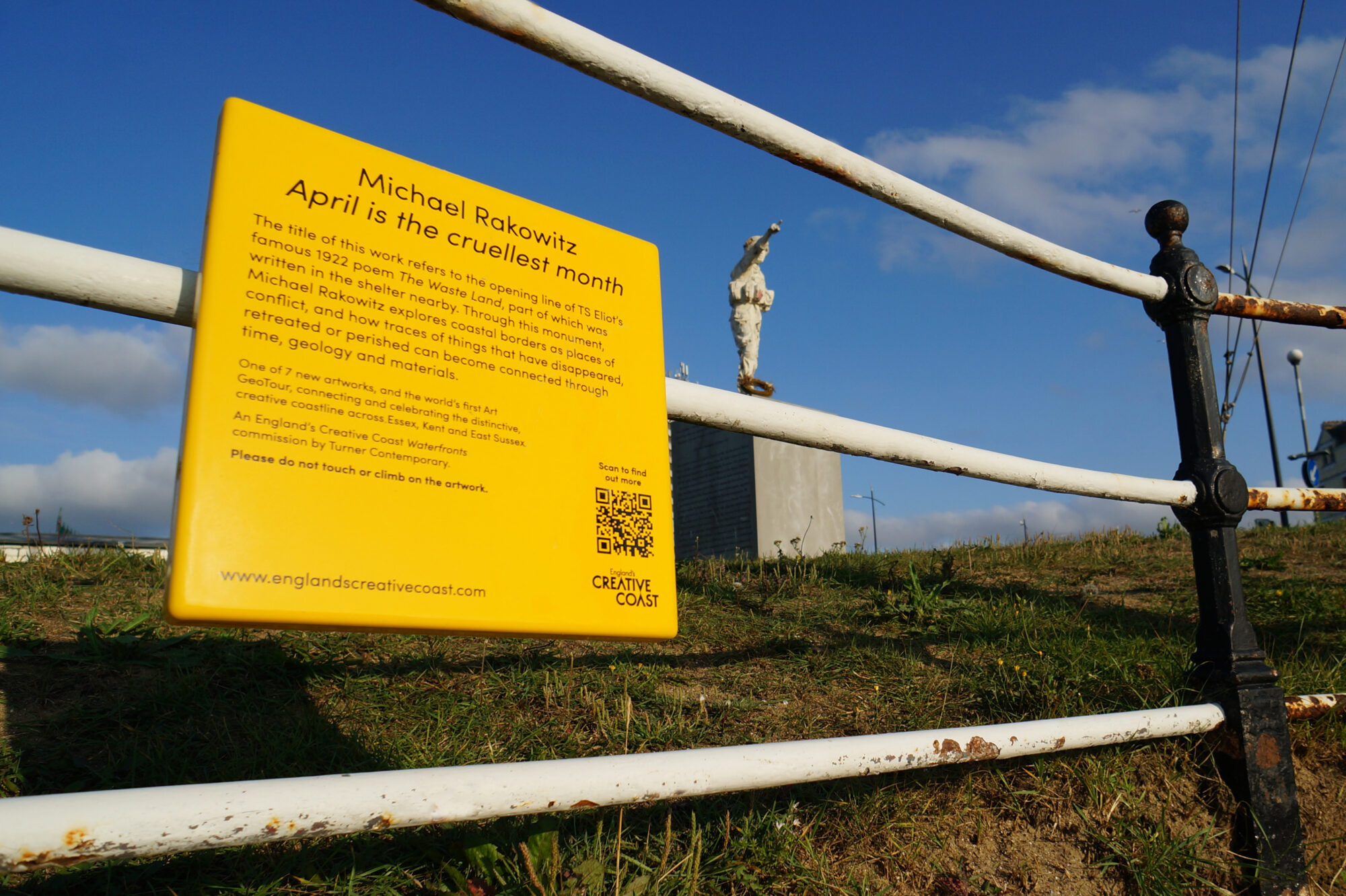 Creative Coasts Art Signage: Vitreous Enamel: Links Signs